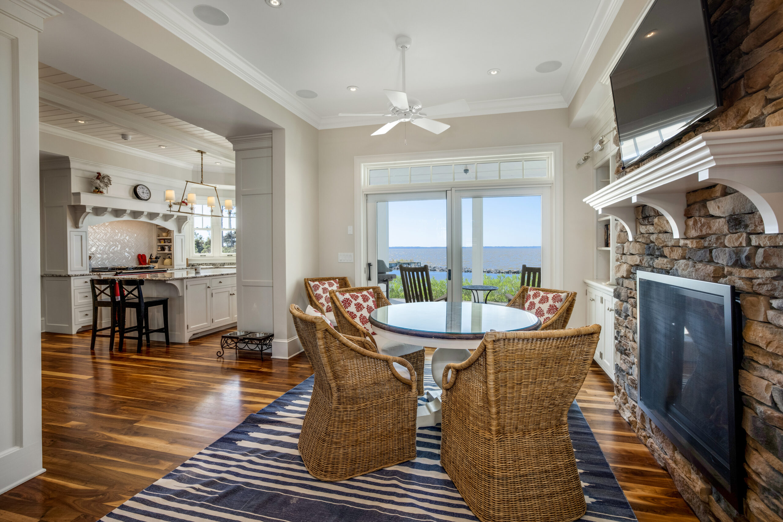 Mill Point House Kitchen Dining | Sandmark Custom Homes - Sandmark ...